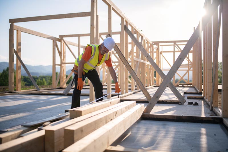 How does the construction industry respond to extreme heat conditions ...